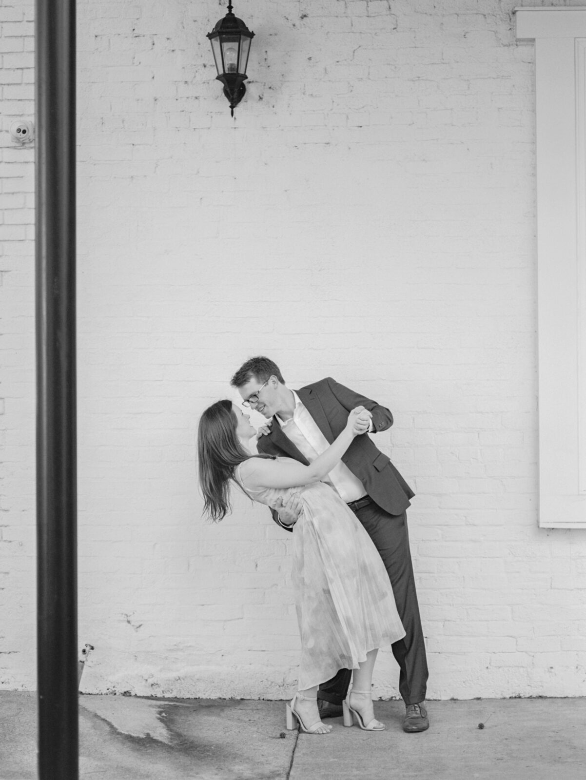 Downtown Huntsville Engagement - Rachel Carter Photography